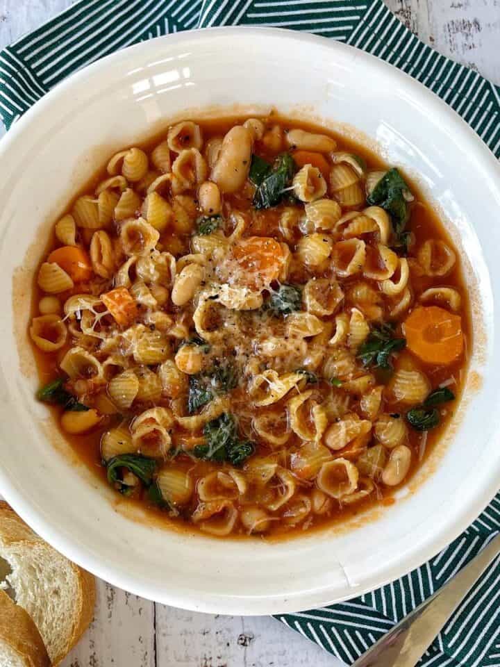 One pot chicken and pasta - VJ Cooks