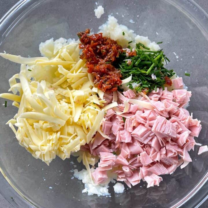 Cheesy Jacket Potatoes - VJ Cooks