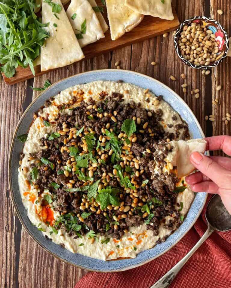 Hummus with Beef Mince - VJ Cooks