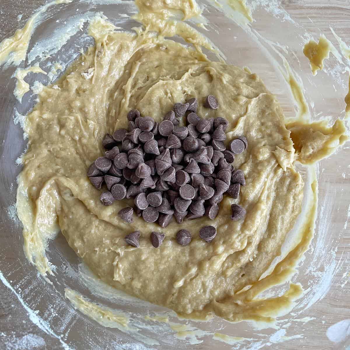 Banana Chocolate Chip Slice - VJ Cooks