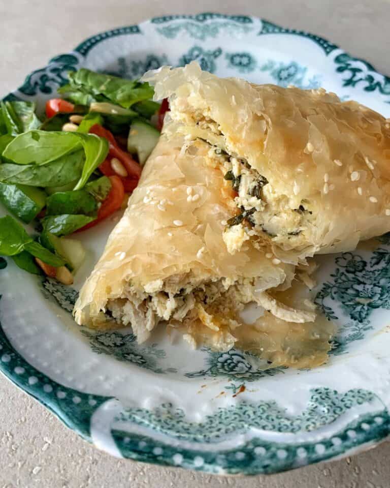Chicken and Spinach Filo Parcels - VJ Cooks
