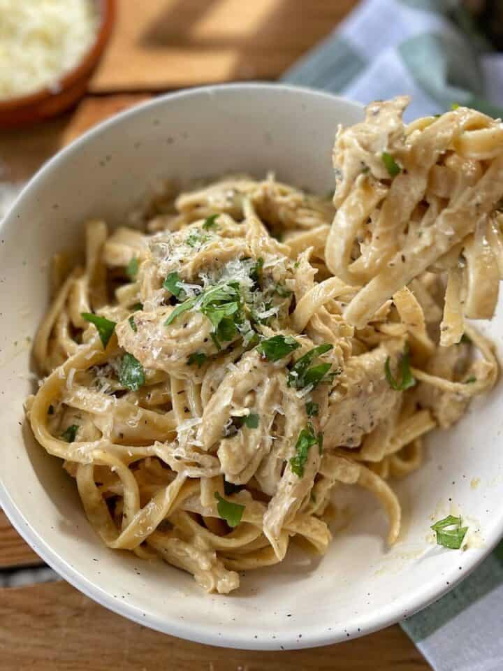 Creamy Tomato Chicken Pasta Shells - VJ Cooks