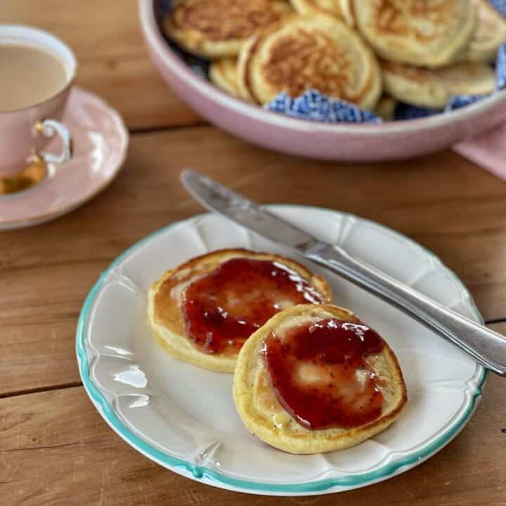 Pikelets - VJ Cooks