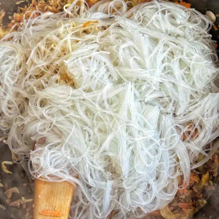Pork Mince Spring Roll Bowls - VJ Cooks