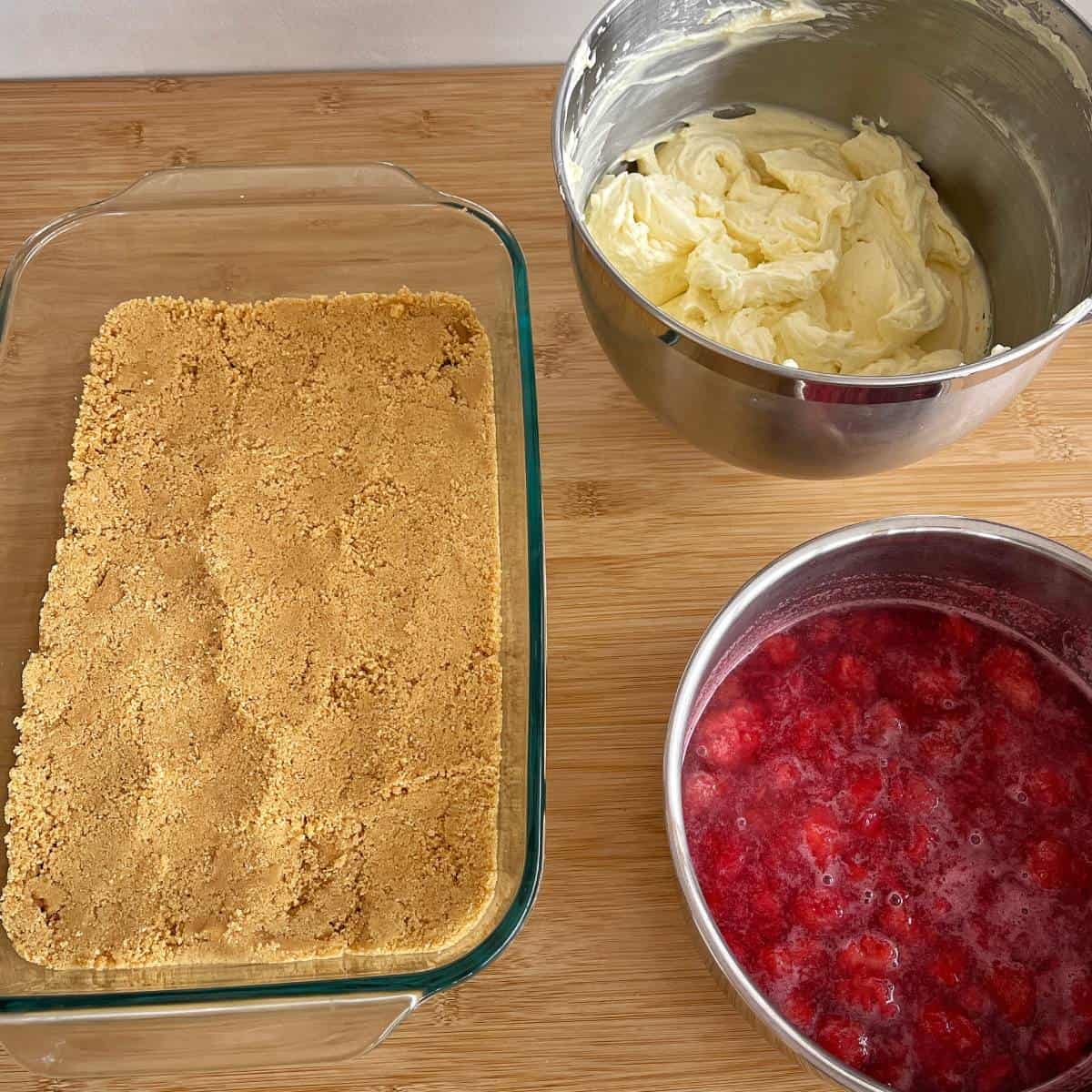 Strawberry Tray Cheesecake - VJ Cooks