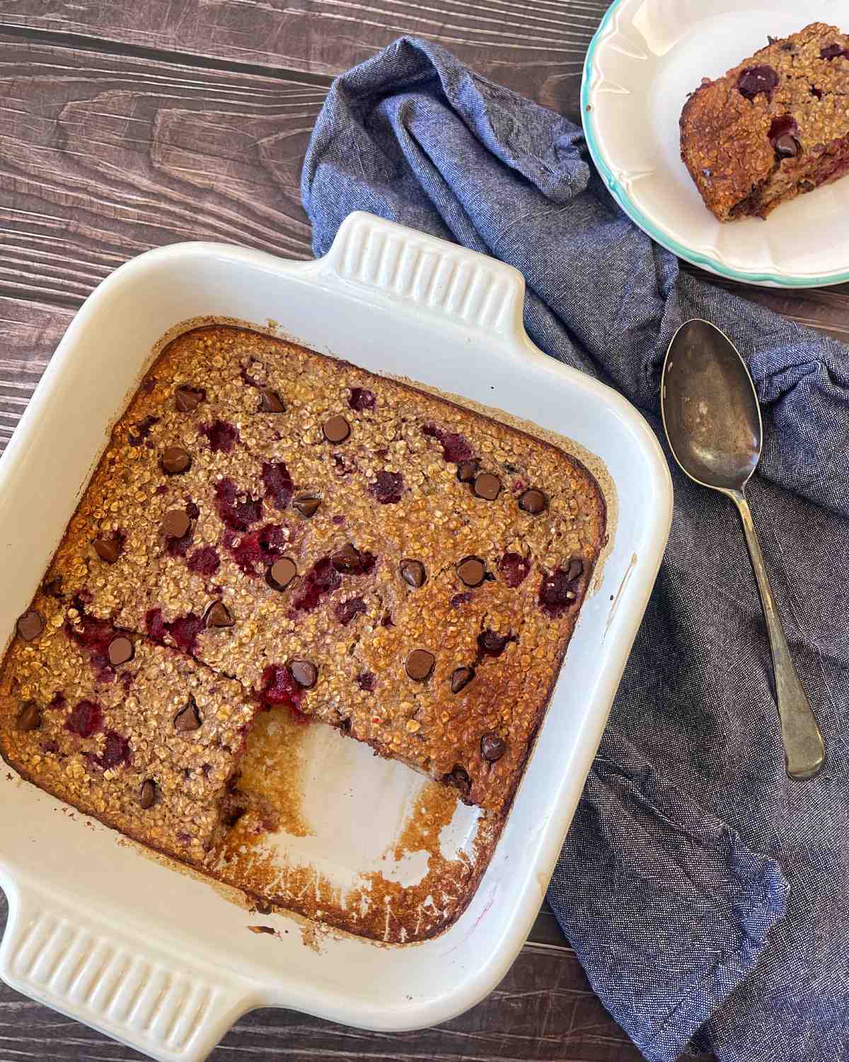 Banana and Raspberry Baked Oats - VJ Cooks